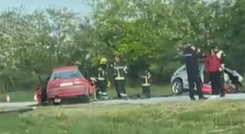 Dvoje poginulih u direktnom sudaru